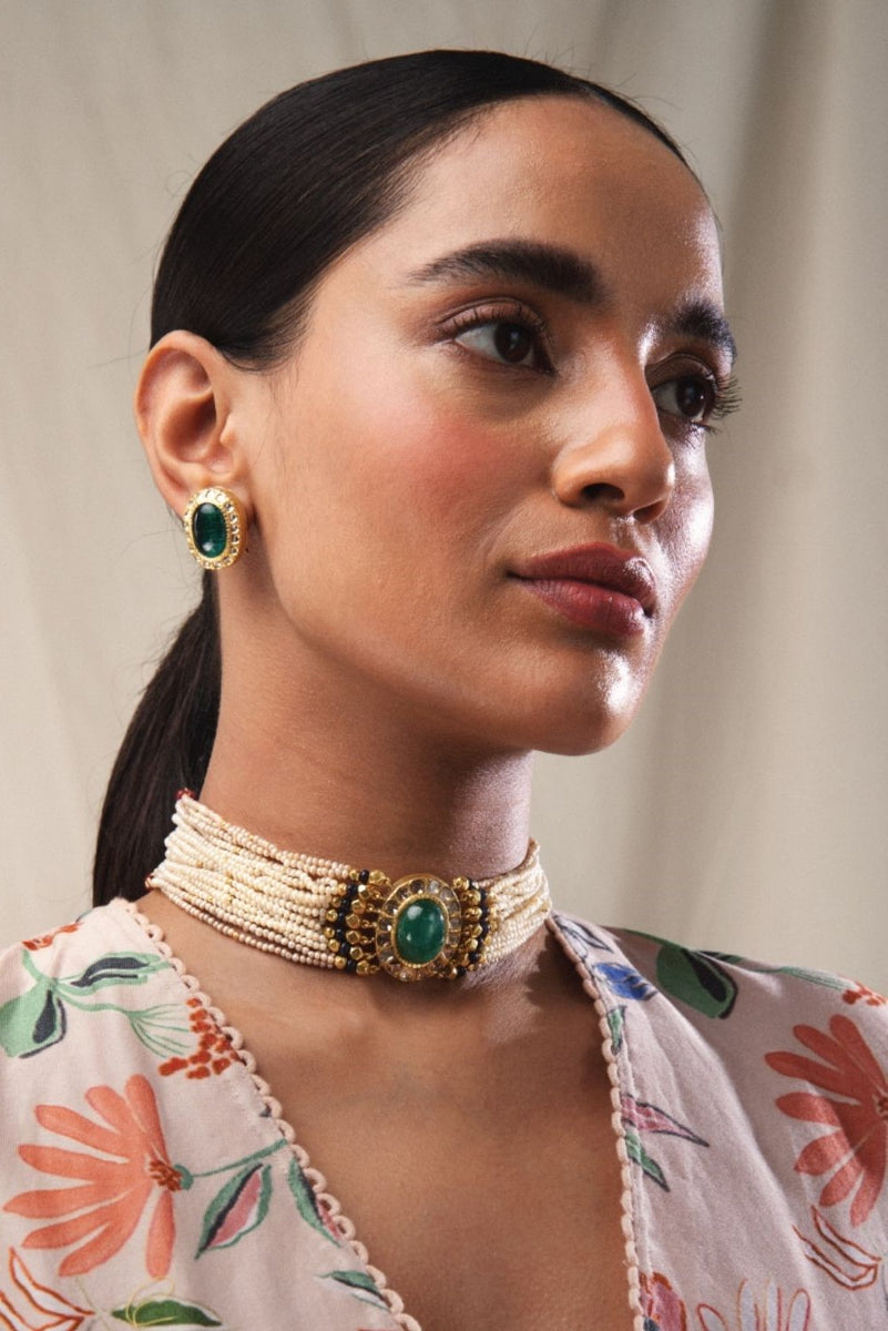 POTA PANNA - EMERALD & POLKI NECKLACE & STUDS – Neety Singh Jewellery